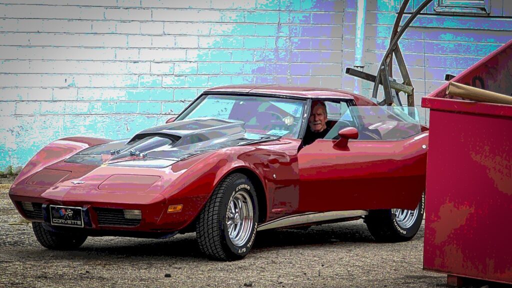 1968-82 Corvette Stinger Hood XL - Dynamic Corvettes