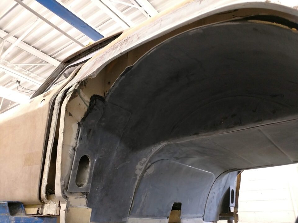 1963-67 Corvette Big Tubs/Floor Set - Dynamic Corvettes