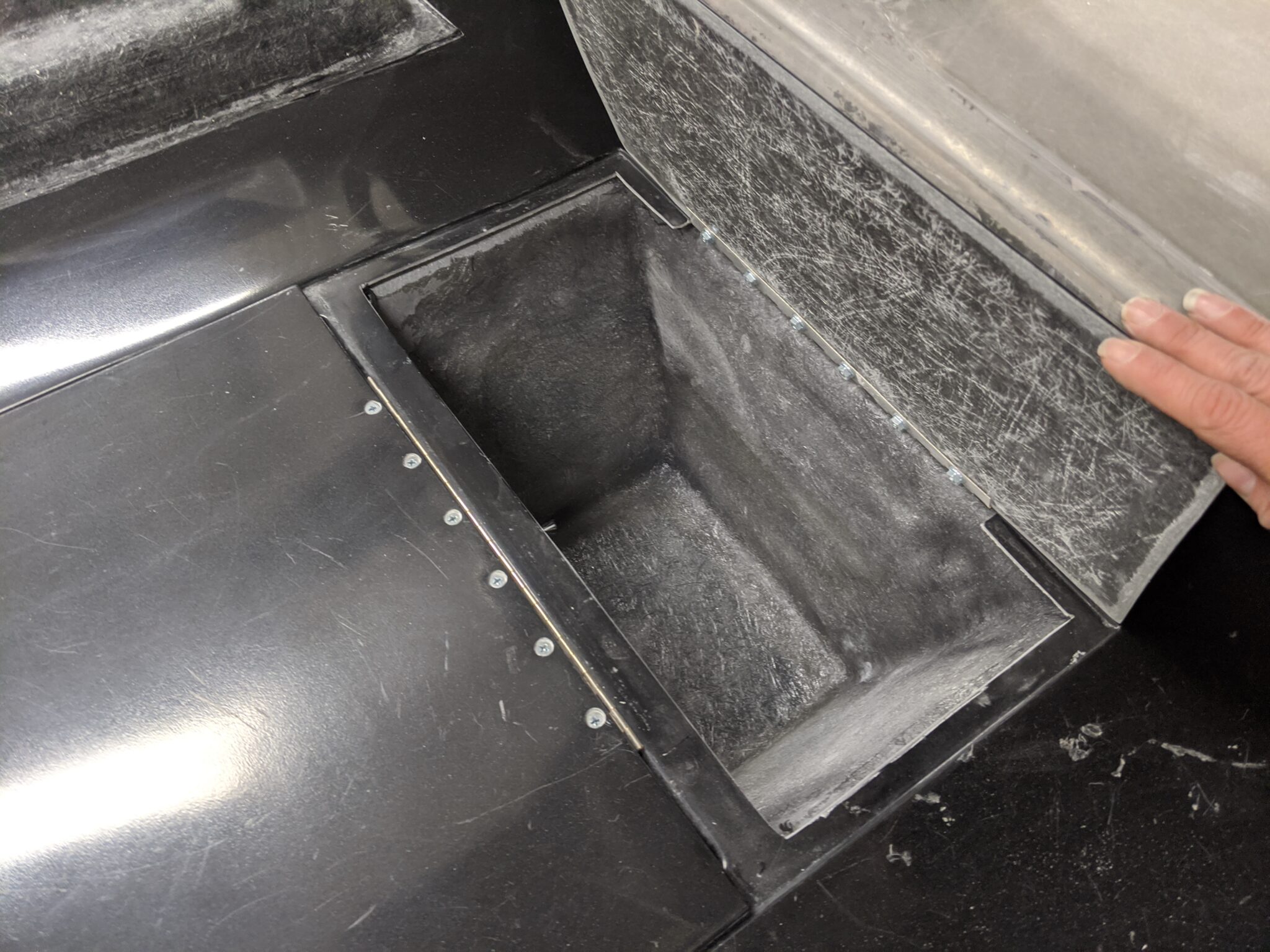 1963-67 Corvette Tubs/Floor(compartment) - Dynamic Corvettes